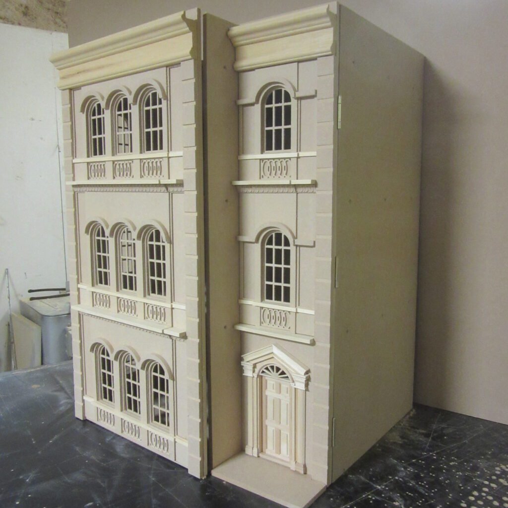 The Knighton - Dolls House Direct