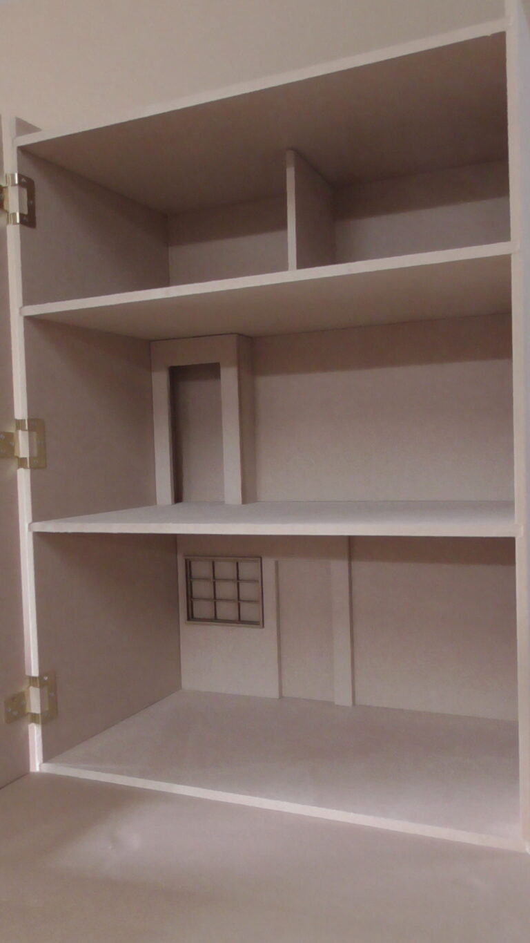 Market Street No 2 - 1/24th scale - Dolls House Direct