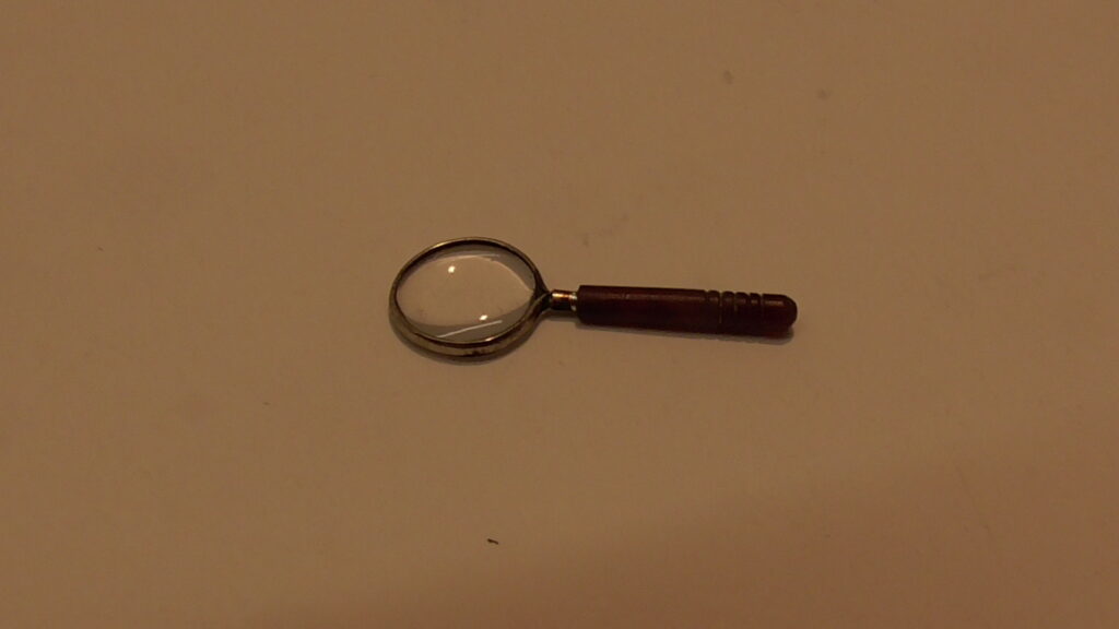Artisan Made Collectable miniature Magnifying Glass BR03 - Dolls House ...