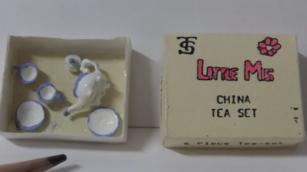 The very finest Miniature Tea set for your dolls house dolls. by TS ...