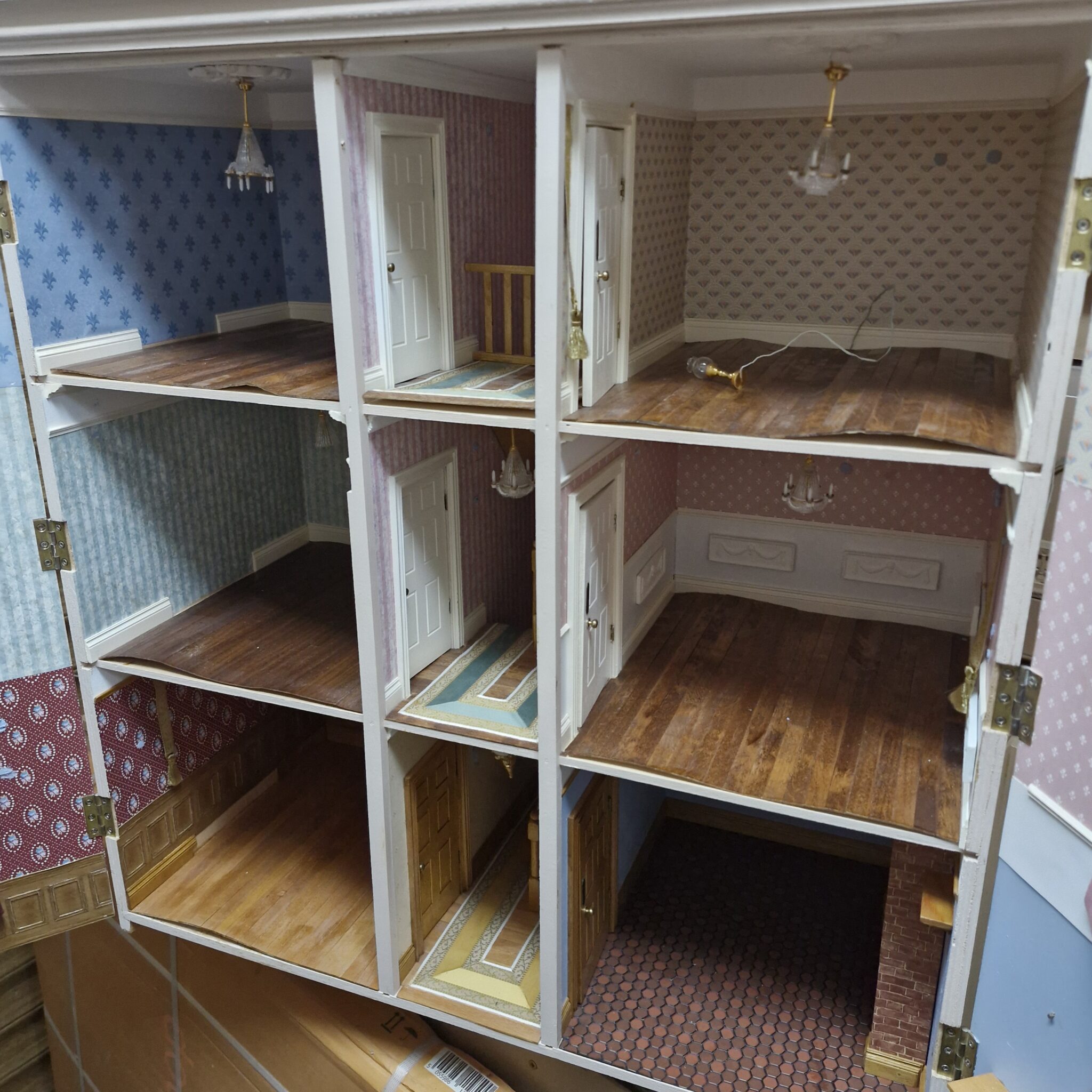 A Beginner's Guide to Dolls' House Collecting - Dolls House Direct