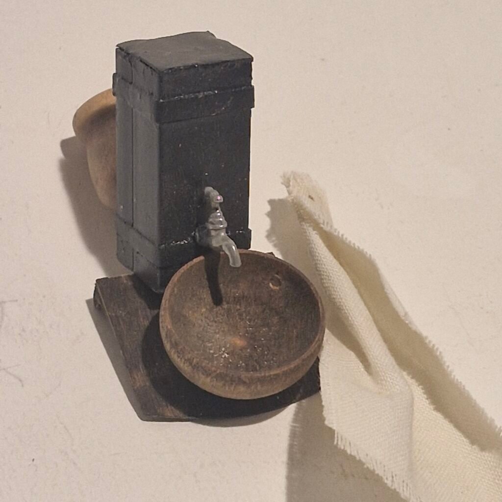 12th scale Medieval Wall mounted Water tap with bowl ME53 - Dolls House ...