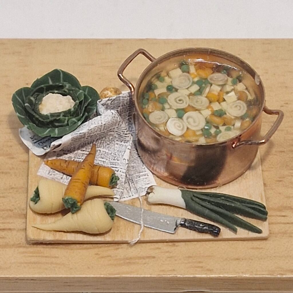 12th scale Dolls House Miniature Food Prep Board Quality Item RC07 ...