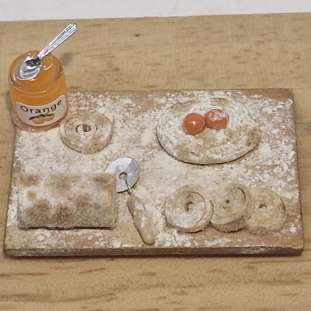12th scale Dolls House Miniature Food Prep Board Quality Item RC09 ...