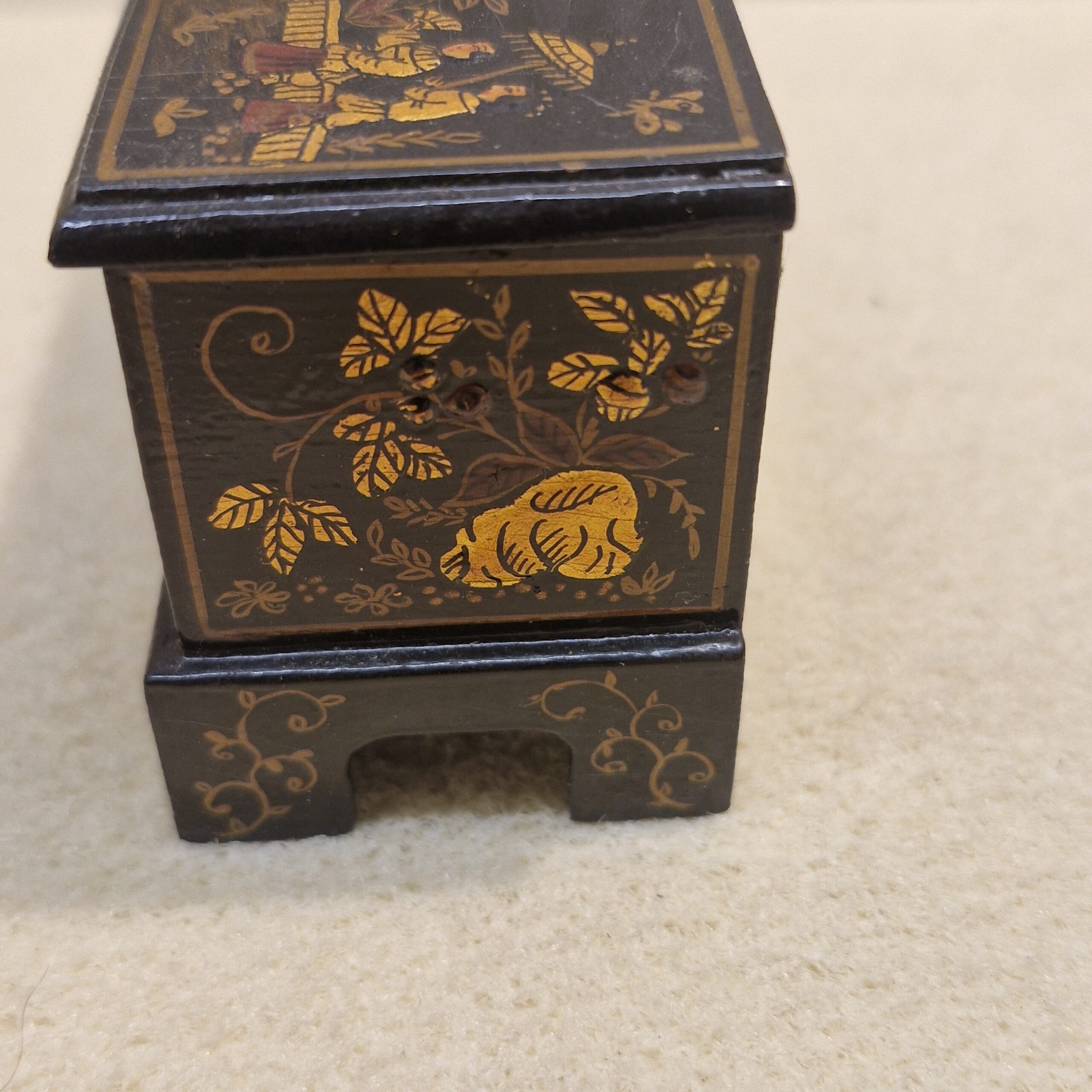 1/12th Scale Dolls House Furniture, Rare, Judith Dunger Vintage ...