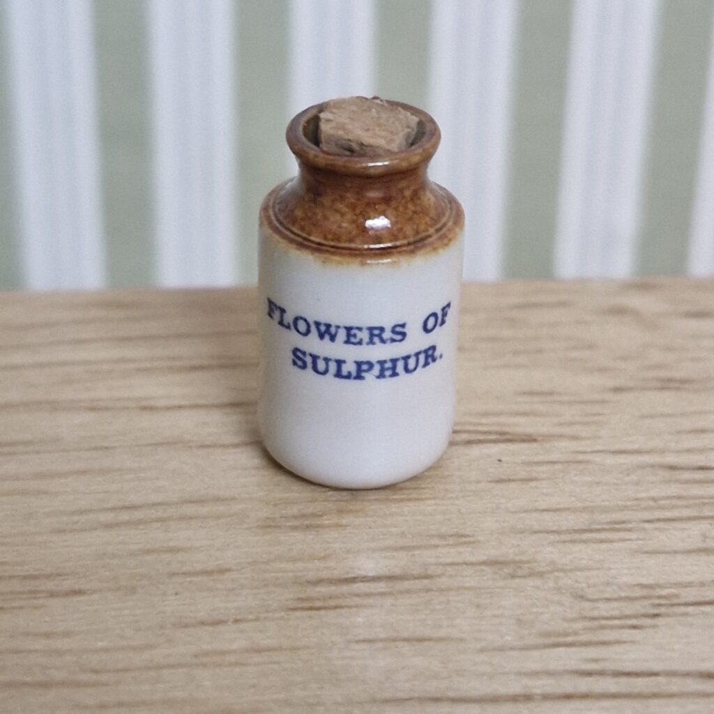 1/12th scale Doll House, miniatures, Rare Terry Curran Small Jar CHE16 ...